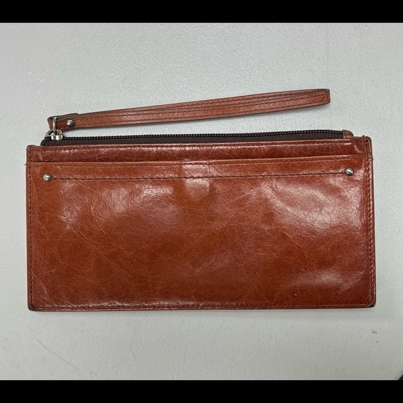 HOBO | Bags | Hobo Vintage Kimi Wristlet Walletgolden Brownapprox 4 H X ...